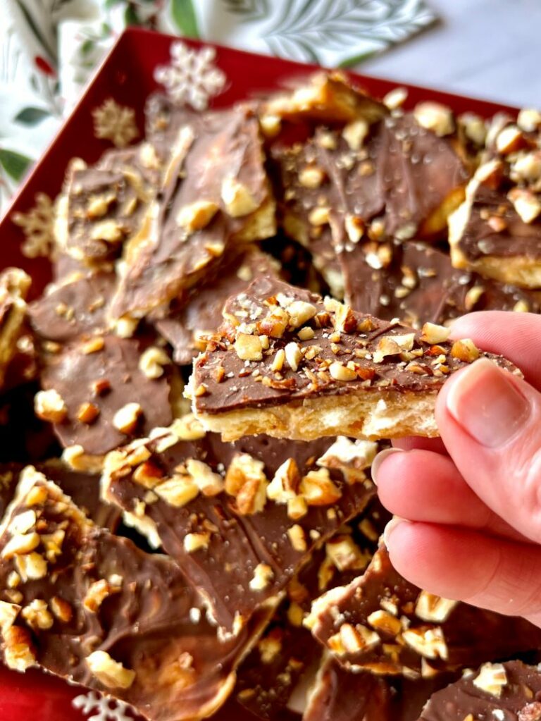 Chocolate Peanut Butter Ritz Cracker Christmas Crack - The Menu Maid