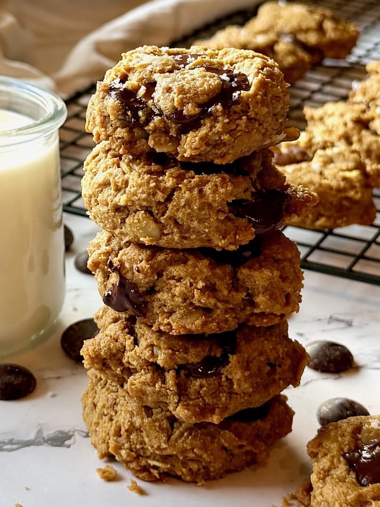 Healthy Peanut Butter Chocolate Chip Cookies